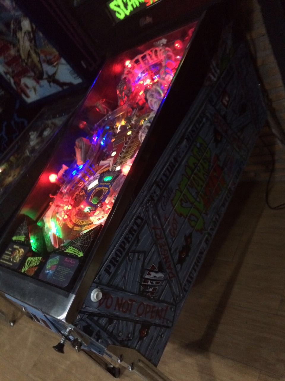 Scared Stiff “Elvira” – Pinball Mania